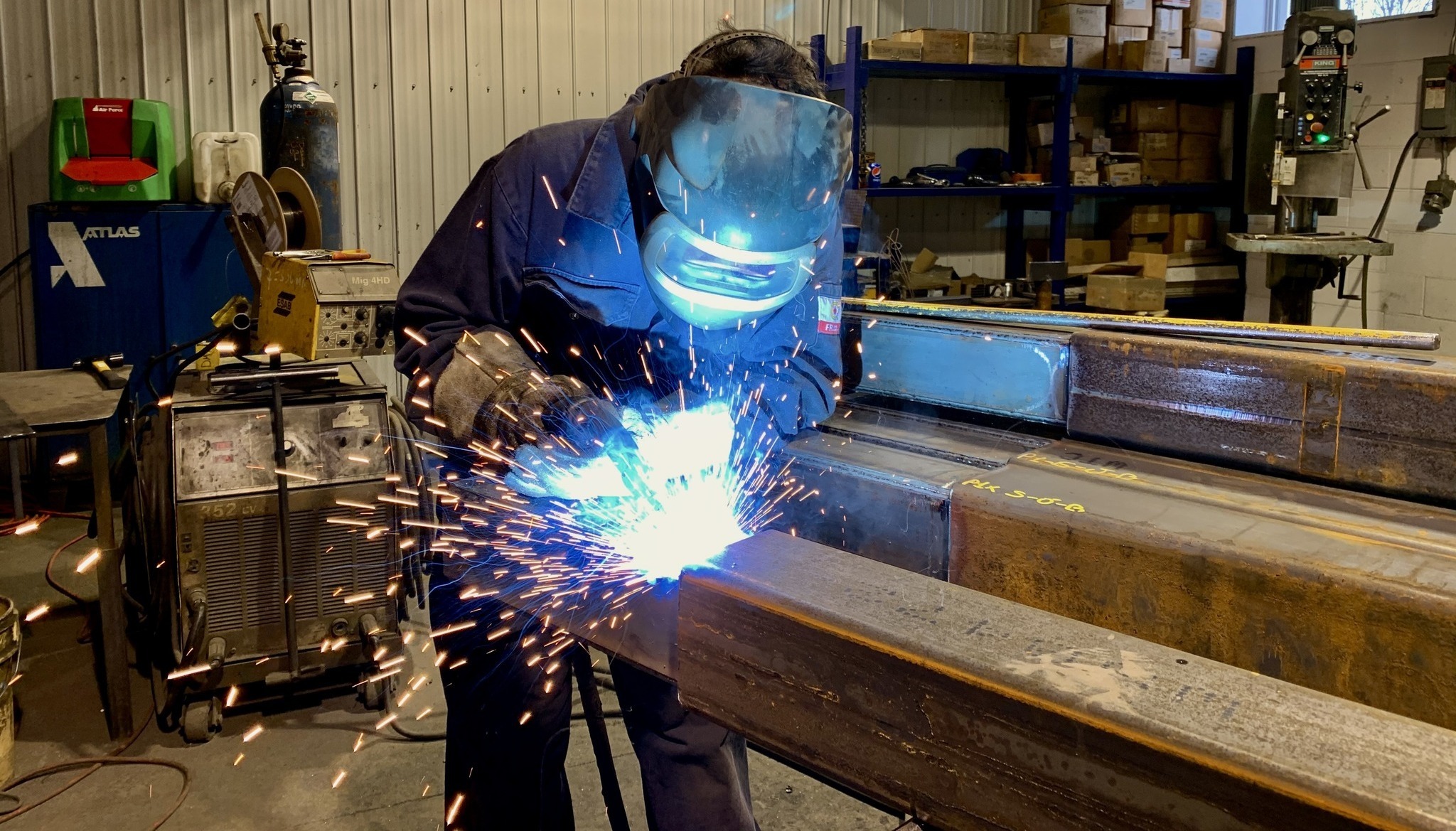 Soutien de 2,6 M$ pour l'entreprise Dupont Métal - L’Hebdo Mékinac Des ...
